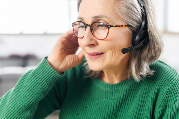 Best Call Centre Jobs For Seniors - Comparisonsmaster